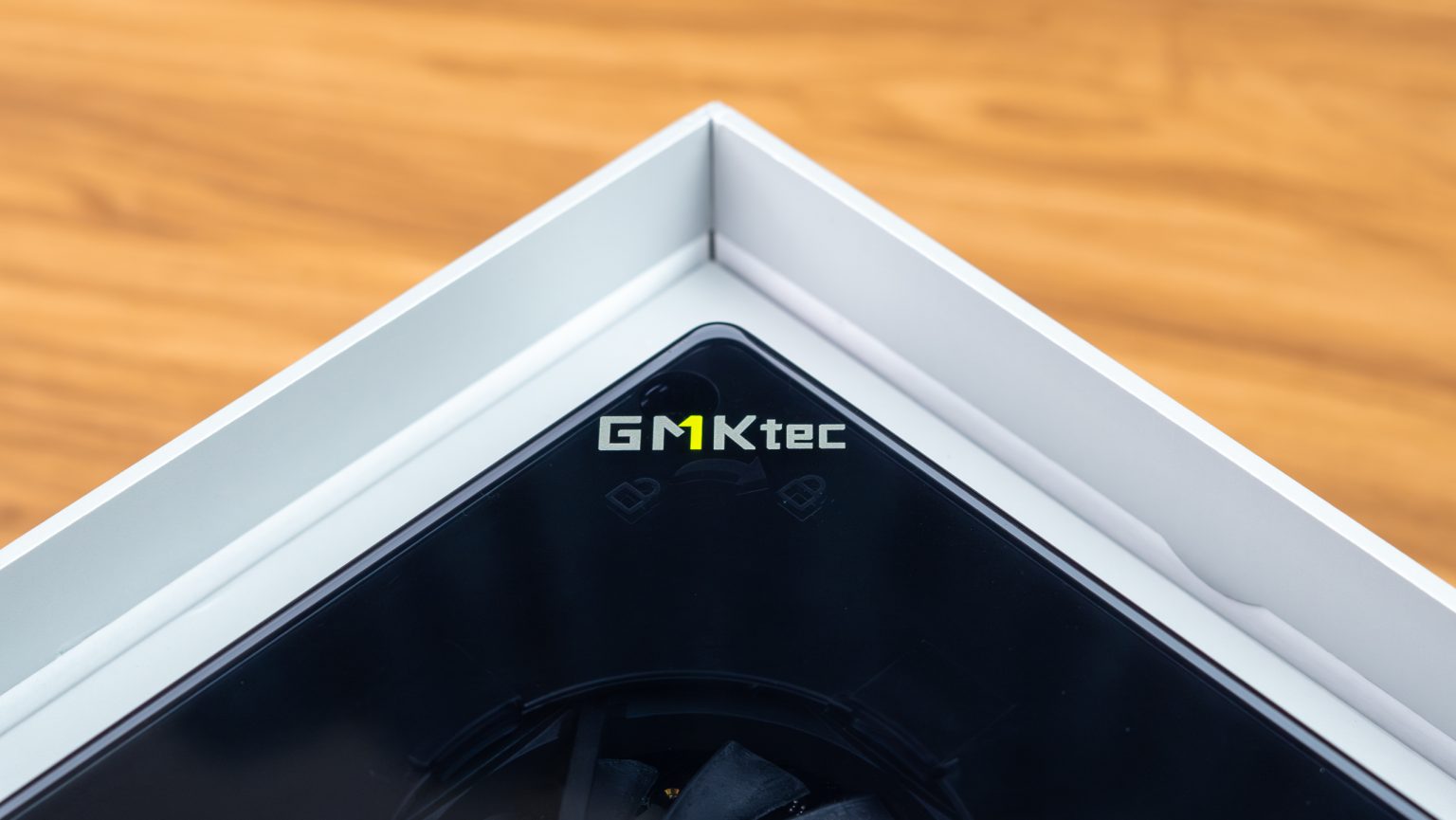 首发 | 自带OCULINK、“静音无噪” 迷你主机登场！极摩客M7详细解析 – GMK极摩客官方网站